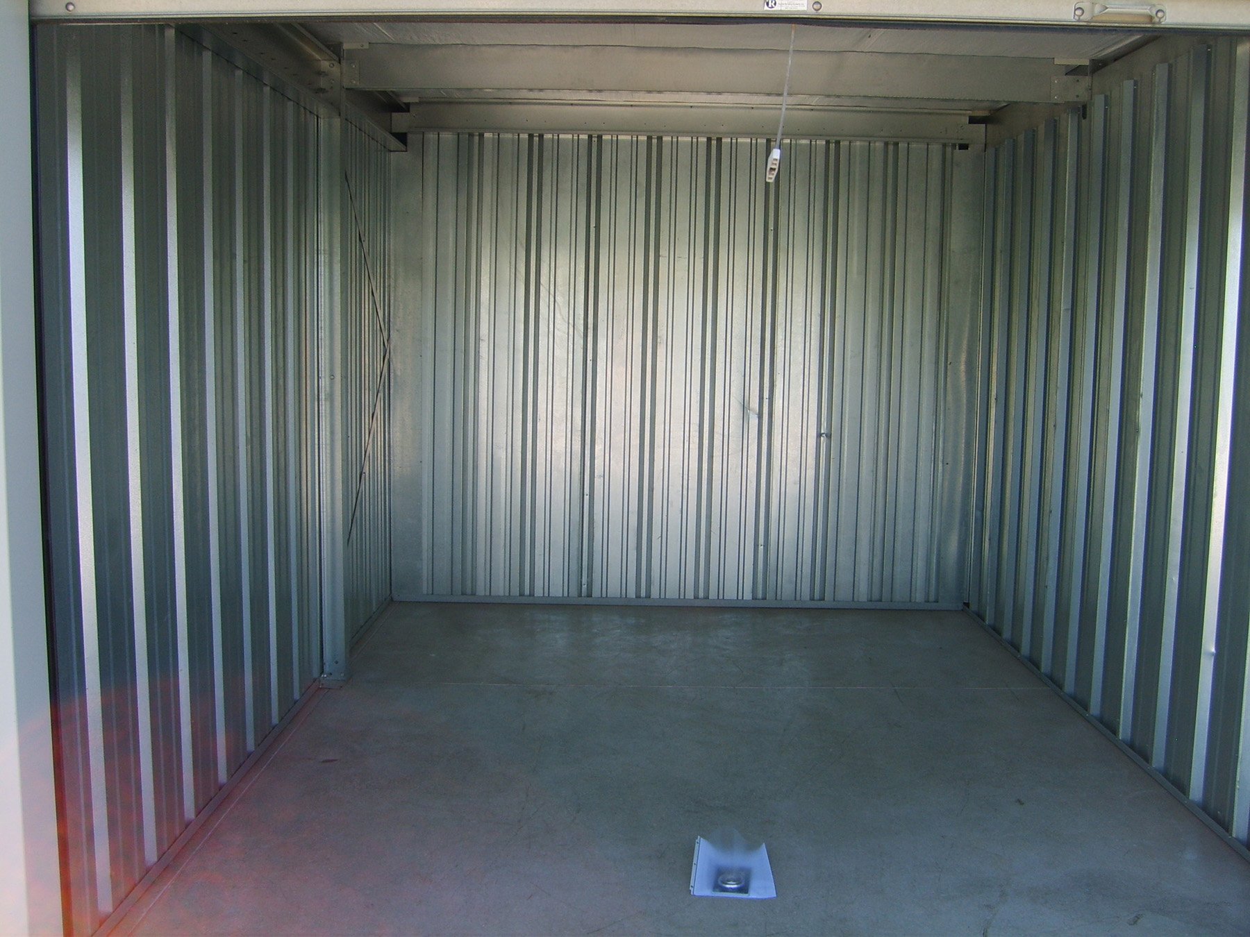 ABOUT - kentministorage.com