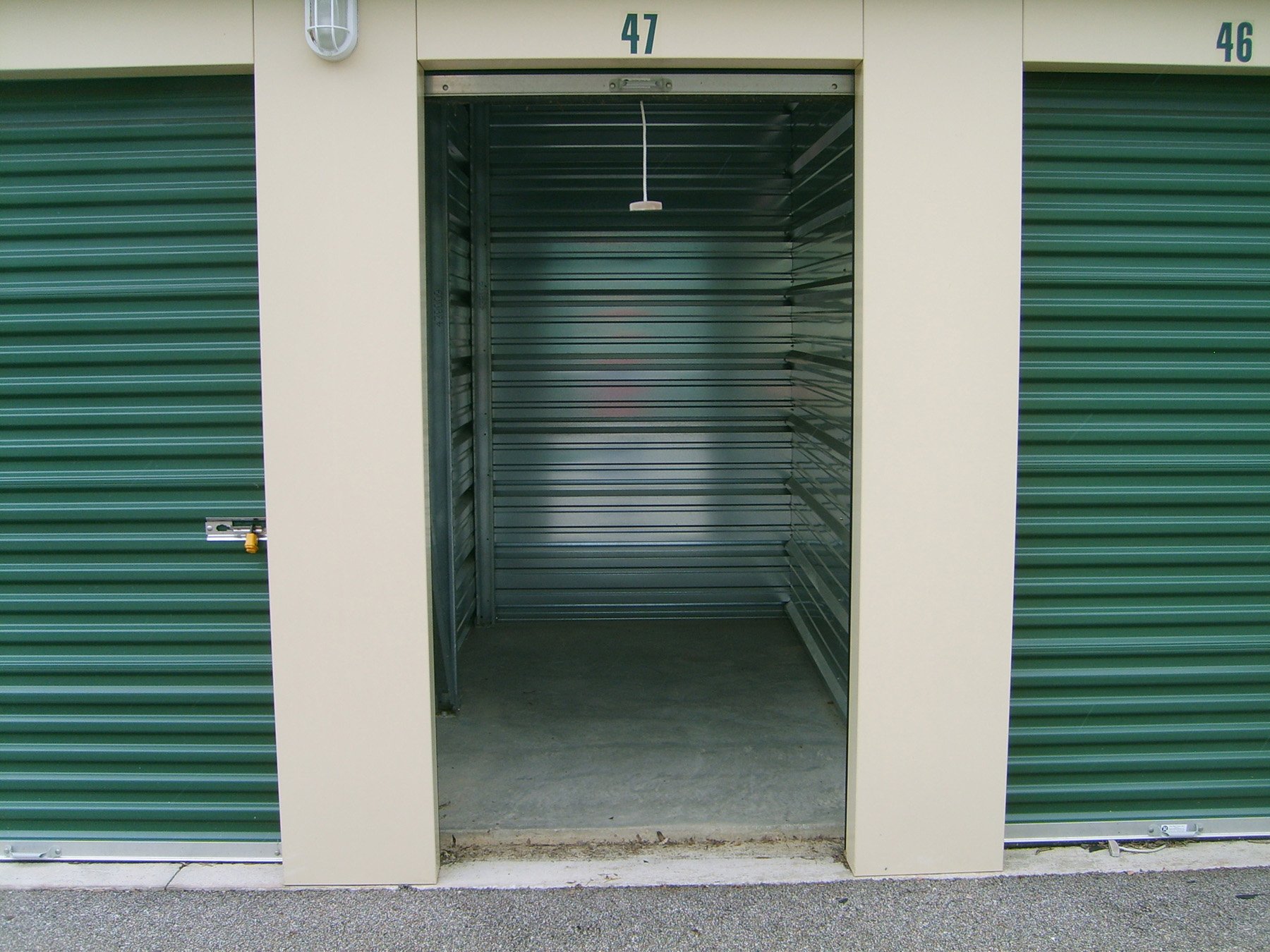 ABOUT - kentministorage.com